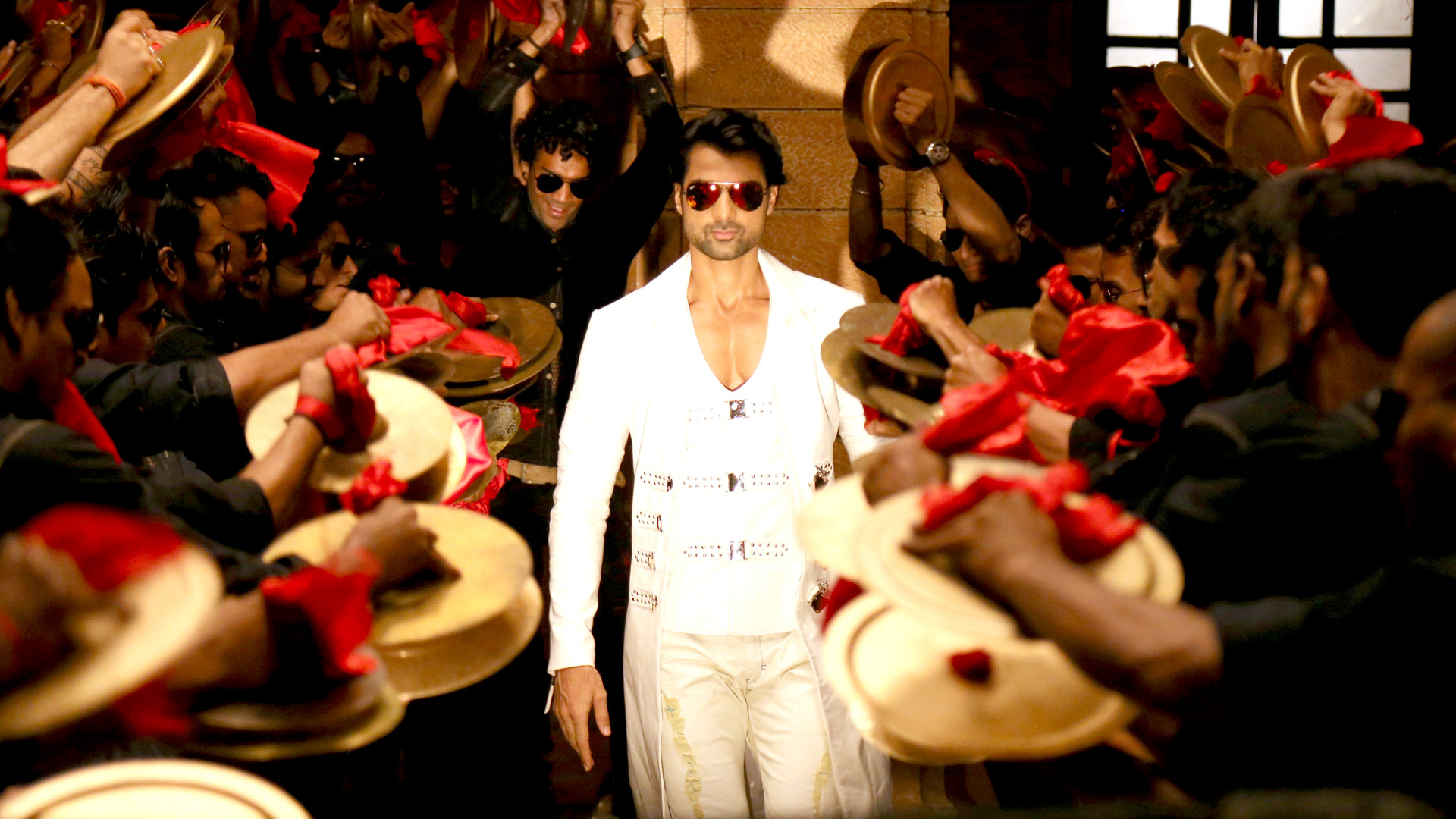 Hey Bro 2015 Wallpapers | Hey Bro 2015 HD Images | Photos hey-bro-10 ...