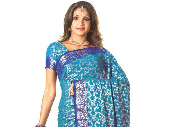 Sandali Sinha Photos, Images, HD Wallpapers, Sandali Sinha HD Images ...