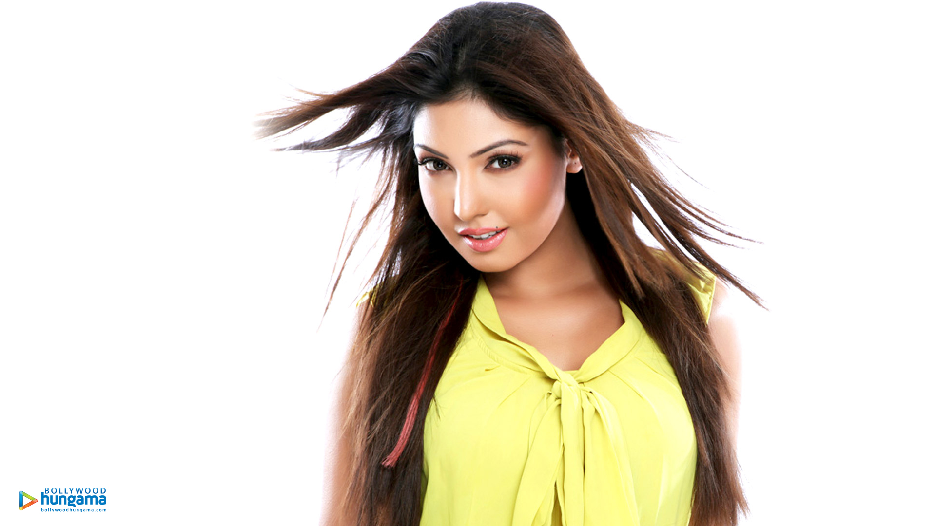 Komal Jha Photos, Images, HD Wallpapers, Komal Jha HD Images, Photos ...