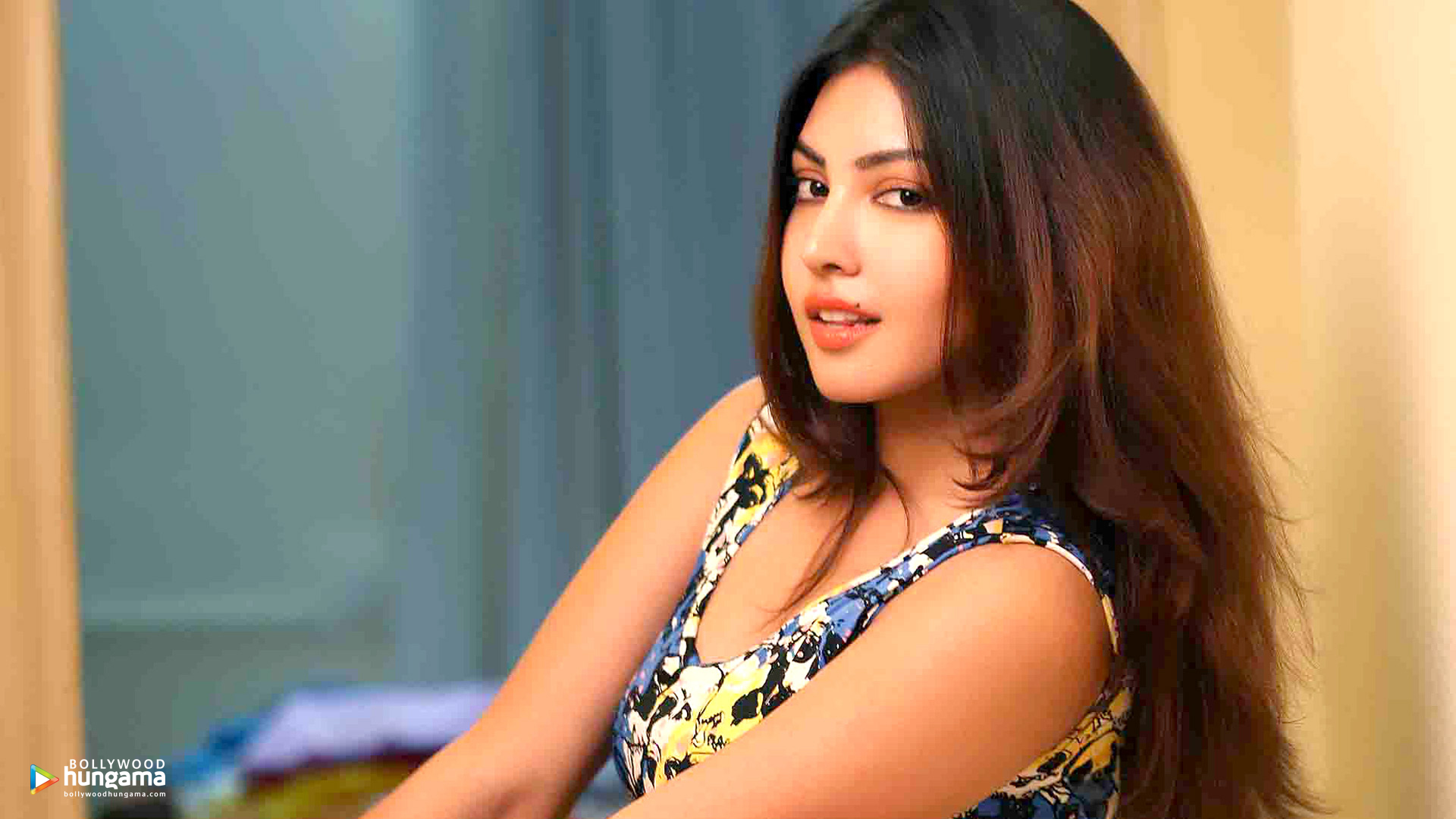 Komal Jha Photos, Images, HD Wallpapers, Komal Jha HD Images, Photos ...