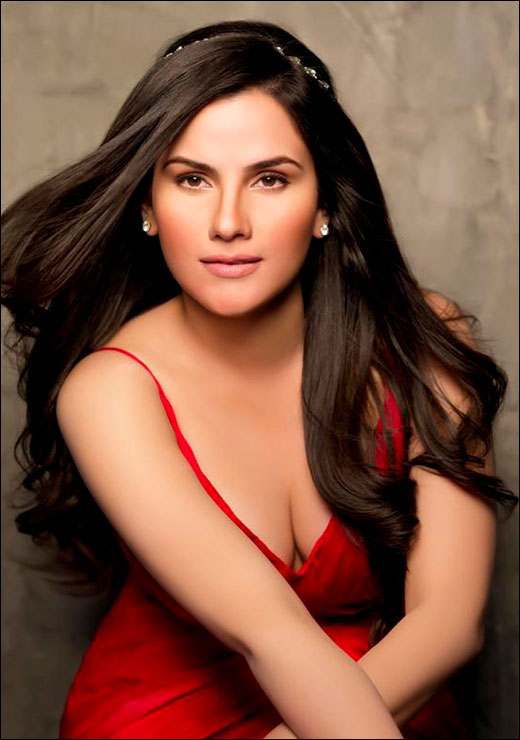 Kashish Singh Wallpapers | kashish-singh-2 - Bollywood Hungama