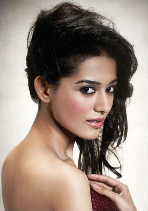 Amrita Rao, Filmography, Movies, Amrita Rao News, Videos, Songs, Images ...