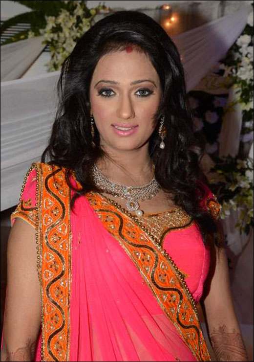 Brinda, Filmography, Movies, Brinda News, Videos, Songs, Images, Box ...