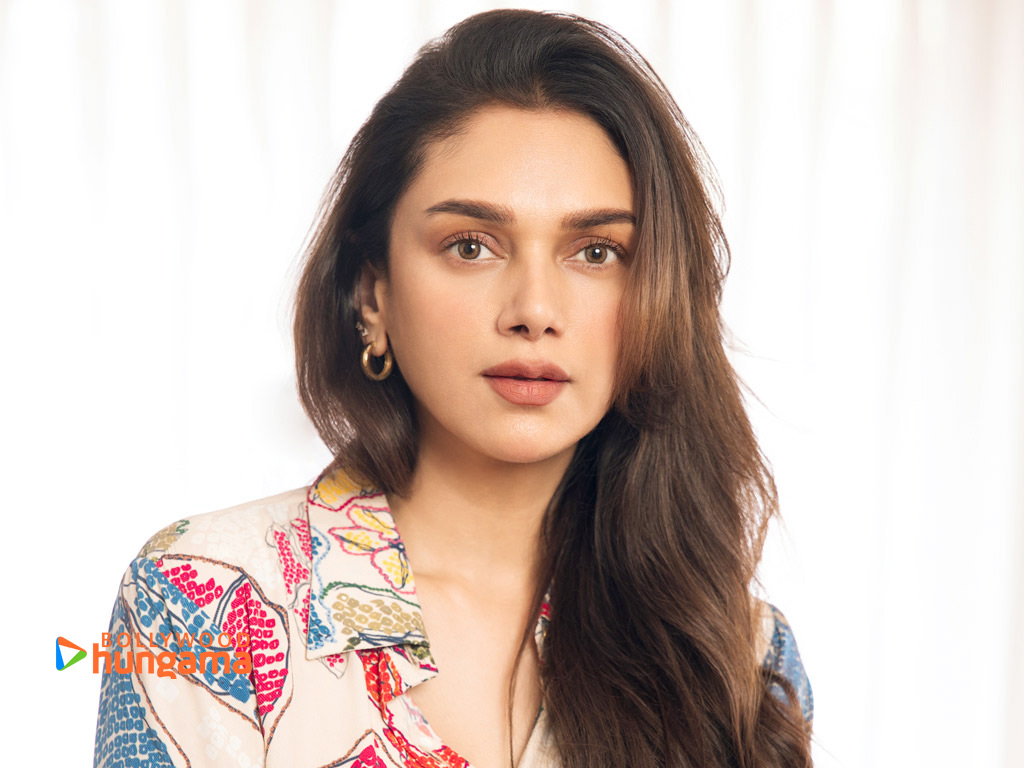 Aditi Rao Hydari Wallpapers | aditi-rao-hydari-1-95 - Bollywood Hungama