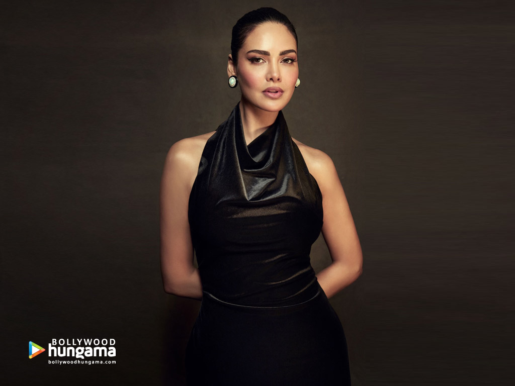 Esha Gupta Wallpapers | esha-gupta-2-31 - Bollywood Hungama