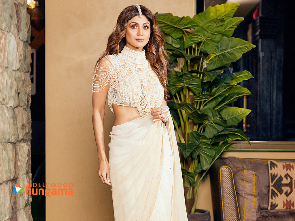 Shilpa Shetty Wallpapers | shilpa-shetty-1-220 - Bollywood Hungama