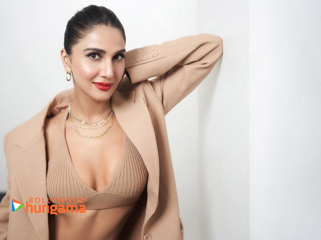Vaani Kapoor Wallpapers | vaani-kapoor-7-8 - Bollywood Hungama