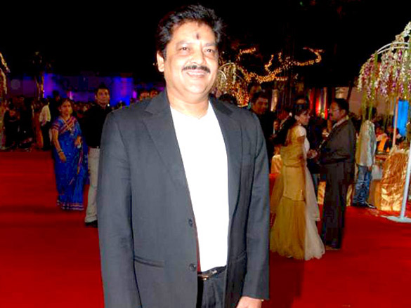 Salman, Urmila and Dilip Kumar at Nitish Rane’s wedding reception ...