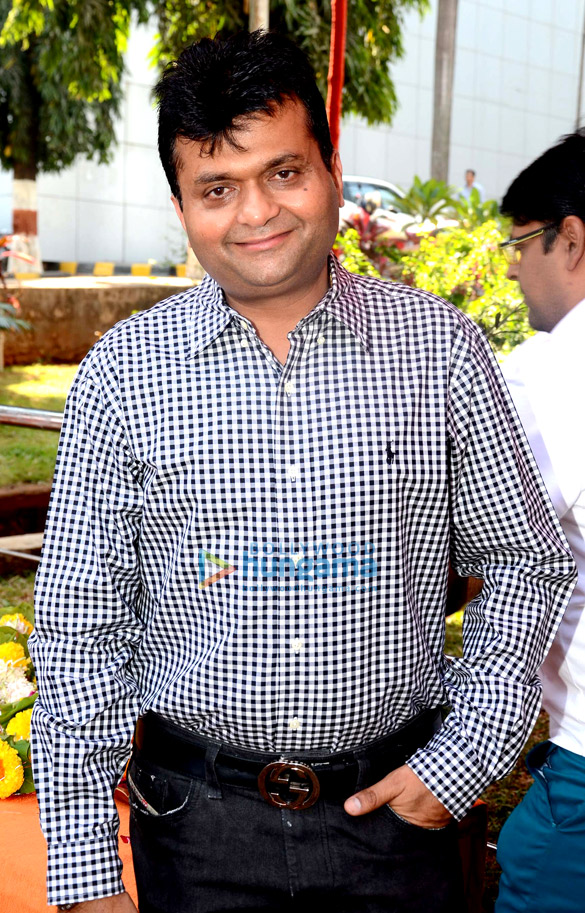 Celebs grace Dada Saheb Phalke’s 71st death anniversary | Anil Murarka ...