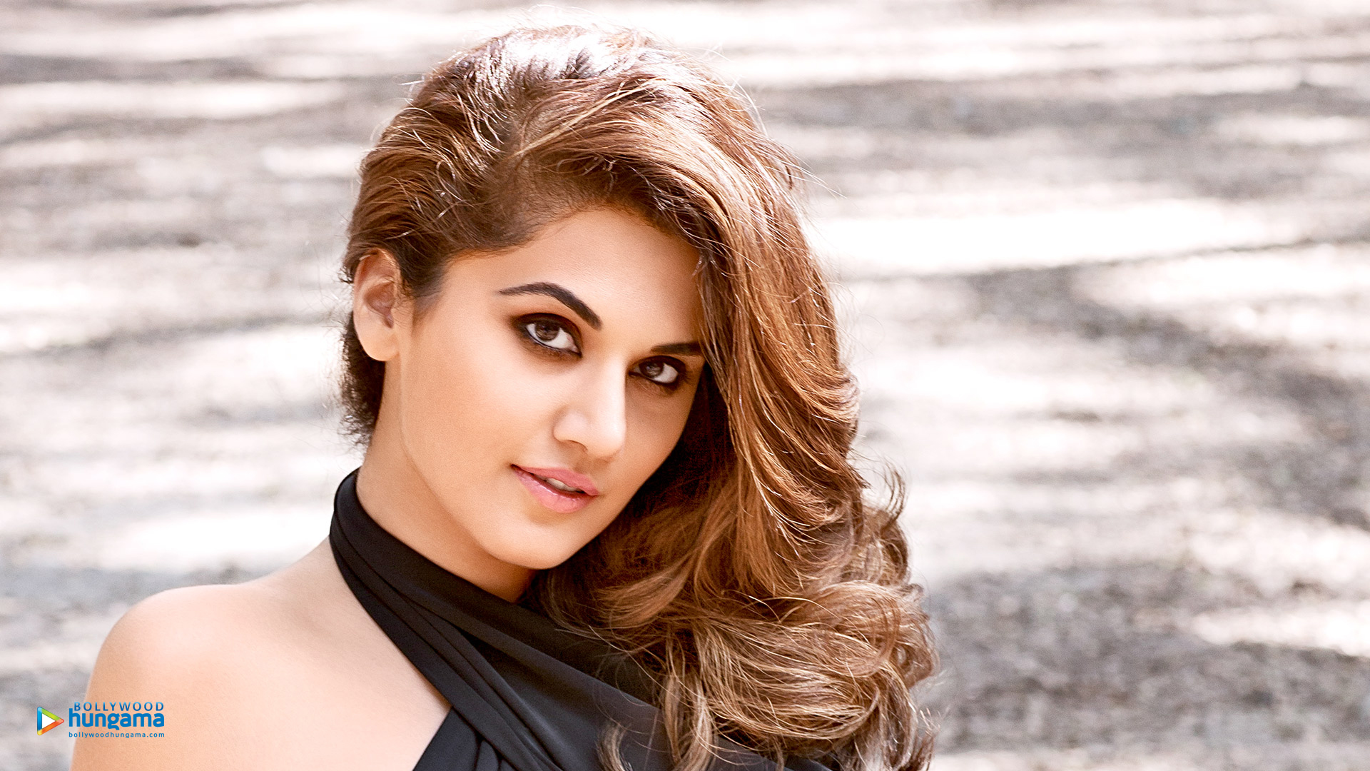 Tapsee Pannu Wallpapers | tapsee-pannu-56 - Bollywood Hungama