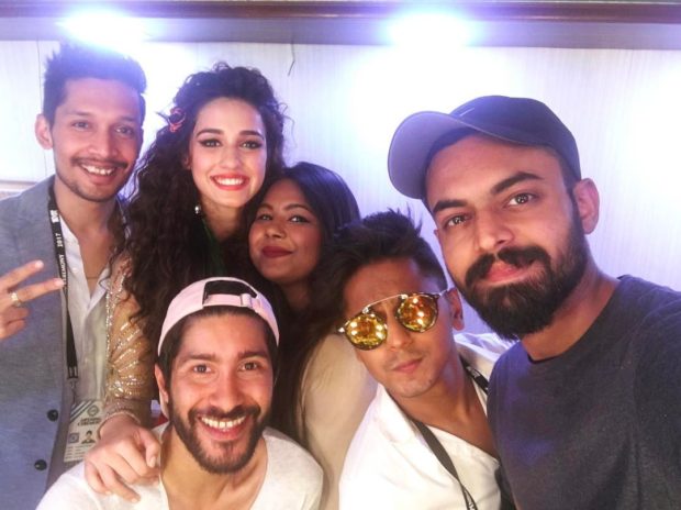 You can’t miss this glamorous performance by Disha Patani at the IPL ...