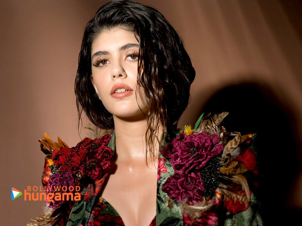 Sanjana Sanghi Wallpapers | sanjana-sanghi-6-27 - Bollywood Hungama