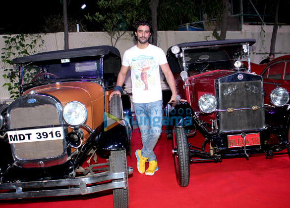 Kunal Kapoor, Neville Tuli & Gautam Sen snapped at Osian’s Indian ...