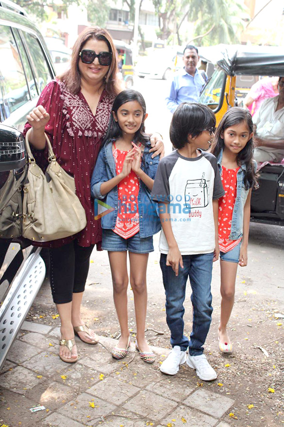 Photos: Farah Khan snapped with her kids at Kromakay Salon in Juhu ...