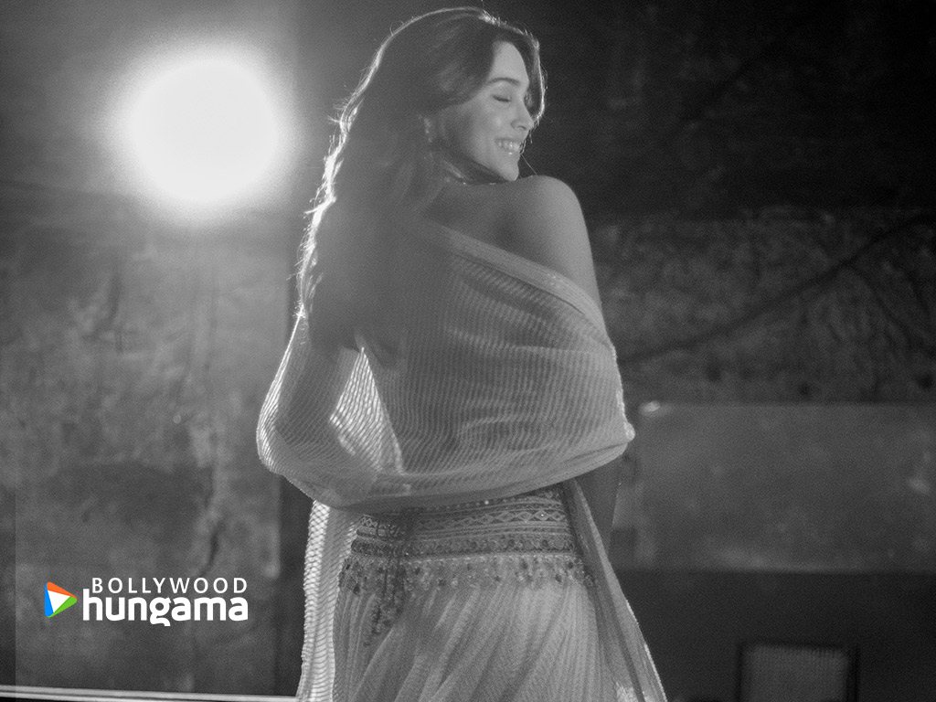 Sharvari Wallpapers | sharvari-1-6 - Bollywood Hungama