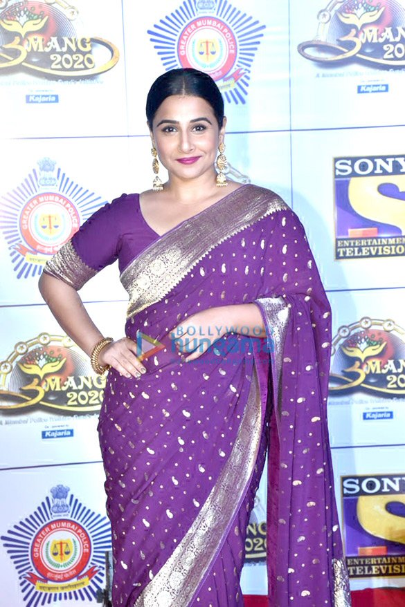 Photos: Sara Ali Khan, Kartik Aaryan, Varun Dhawan and others grace ...