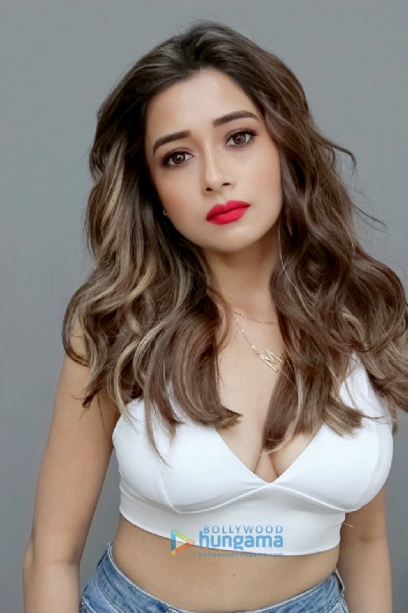 Tinaa Dattaa Photos, Images, HD Wallpapers, Tinaa Dattaa HD Images, Photos - Bollywood Hungama