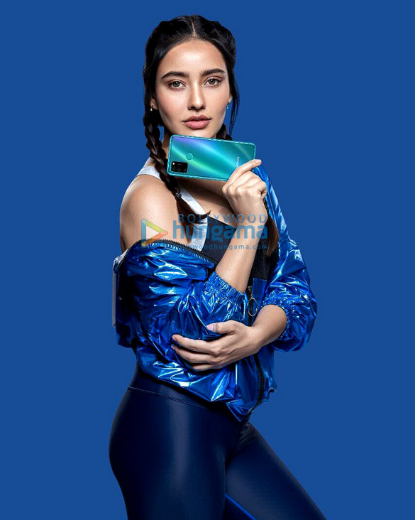 Neha Sharma Photos, Images, HD Wallpapers, Neha Sharma HD Images ...
