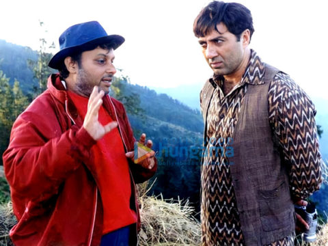 Gadar – Ek Prem Katha Movie: Review | Release Date (2001) | Songs ...