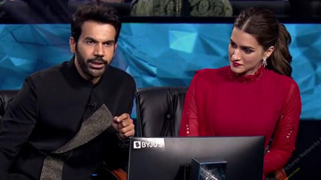 Rajkummar Rao mimics Shah Rukh Khan and Sunny Deol on KBC | Kriti Sanon | Amitabh Bachchan ...