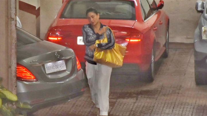 Spotted: Kareena Kapoor Khan at her residence - Bollywood Hungama