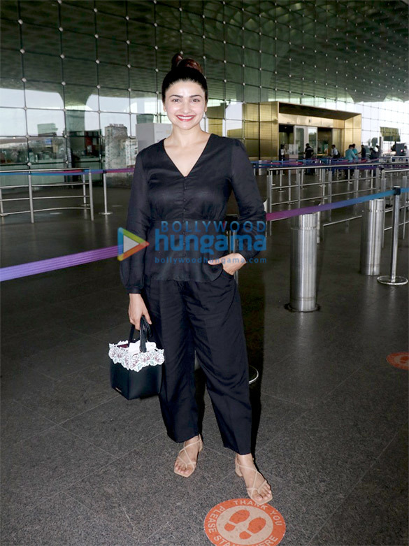 Photos Deepika Padukone, Mrunal Thakur, Prachi Desai and others snapped ...