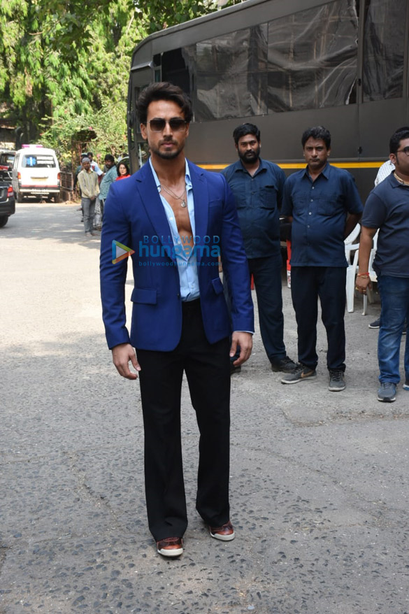 Photos Tiger Shroff, Sonali Bendre and Jay Bhanushali spotted at ...