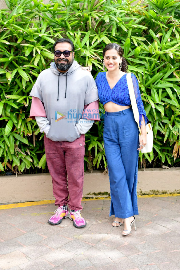 Photos Taapsee Pannu and Anurag Kashyap snapped promoting their film Do ... Photos Taapsee Pannu and Anurag Kashyap snapped promoting their film Do ...