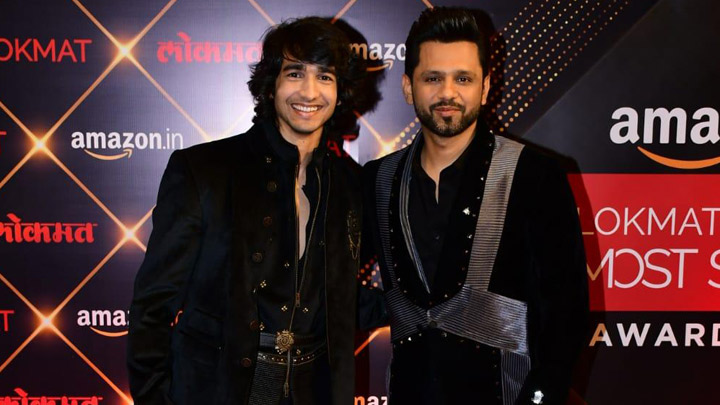 Rahul Vaidya poses along with Shantanu Maheshwari at Lokmat Awards - Bollywood Hungama