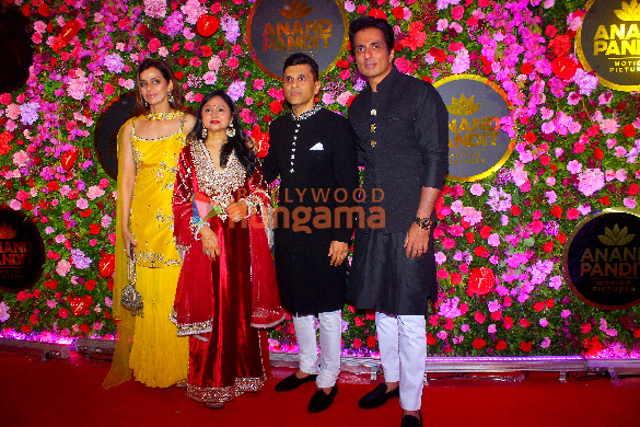 Photos Amitabh Bachchan, Hrithik Roshan and others snapped attending ...