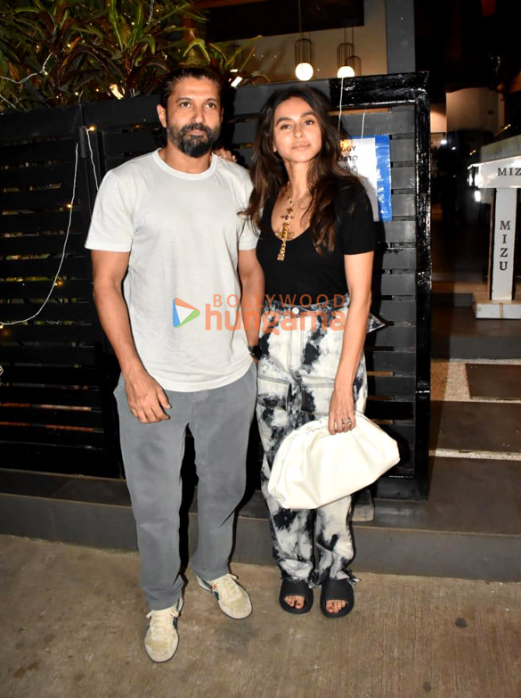 Photos: Farhan Akhtar and Shibani Dandekar snapped at Mizu in Bandra | Parties & Events ...