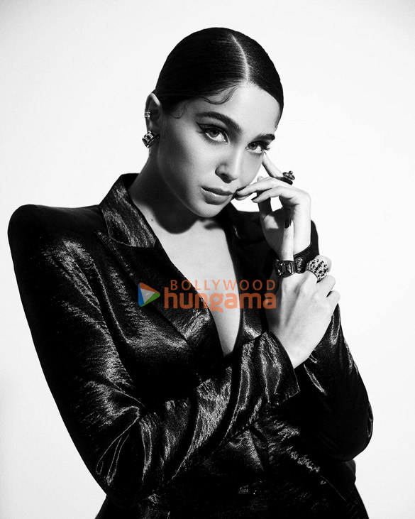 Sharvari Photos, Images, HD Wallpapers, Sharvari HD Images, Photos ...