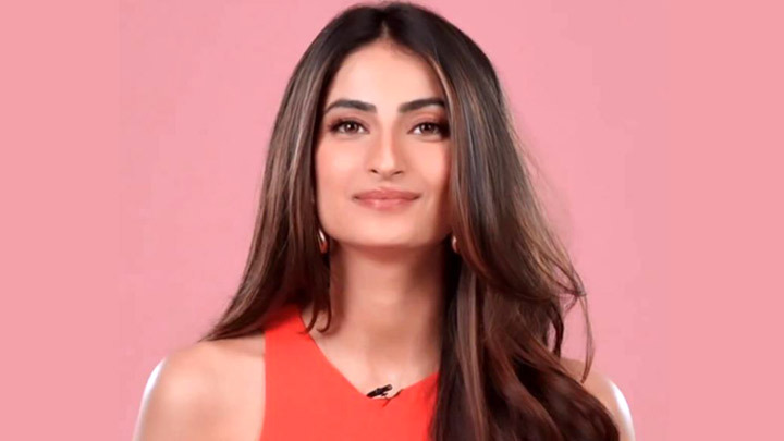 Palak Tiwari looks cute in the BTS of a brand shoot - Bollywood Hungama