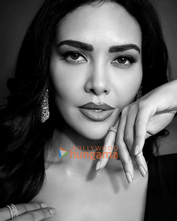 Esha Gupta Photos, Images, HD Wallpapers, Esha Gupta HD Images, Photos ...