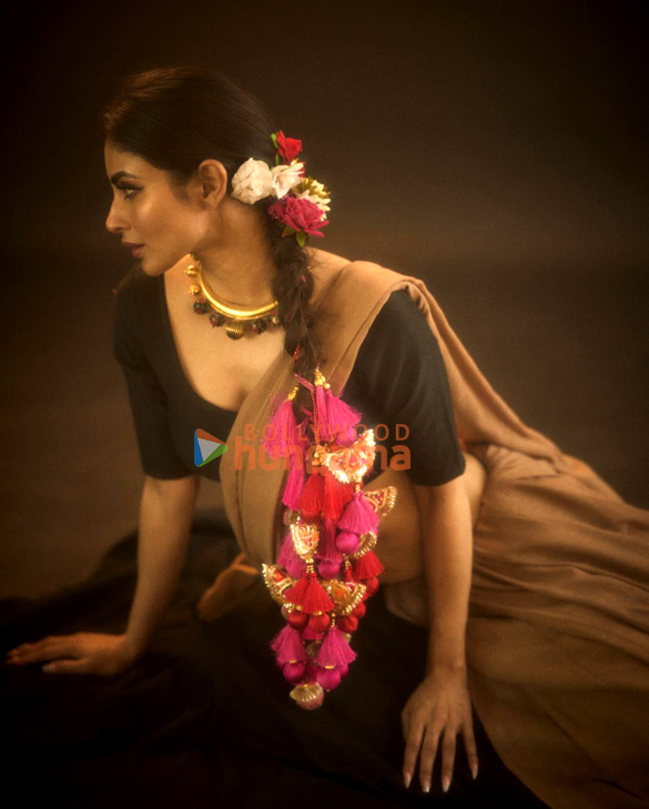 Mouni Roy Photos, Images, HD Wallpapers, Mouni Roy HD Images, Photos ...