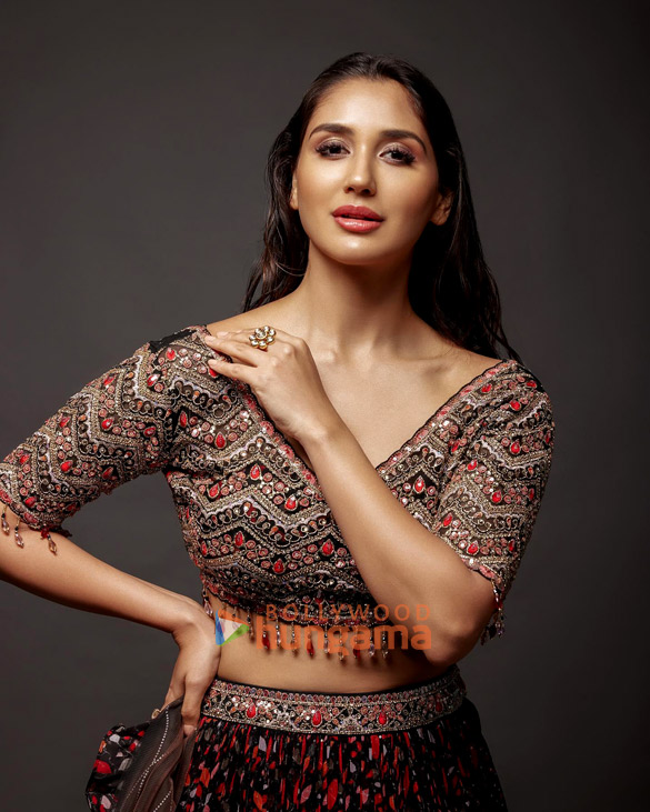 Nikita Dutta Photos, Images, HD Wallpapers, Nikita Dutta HD Images ...