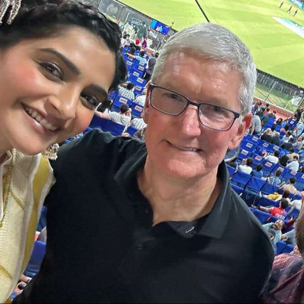 Apple CEO Tim Cook joins Sonam Kapoor and Anand Ahuja at Delhi Capitals ...