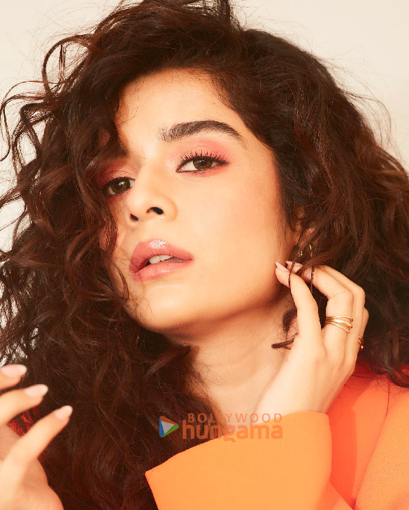 Mithila Palkar Photos, Images, HD Wallpapers, Mithila Palkar HD Images ...