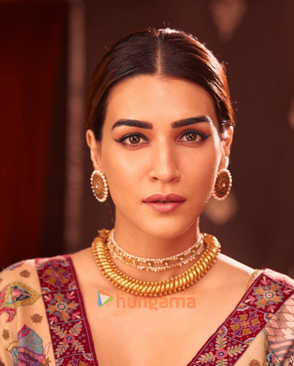Kriti Sanon Photos, Images, HD Wallpapers, Kriti Sanon HD Images ...