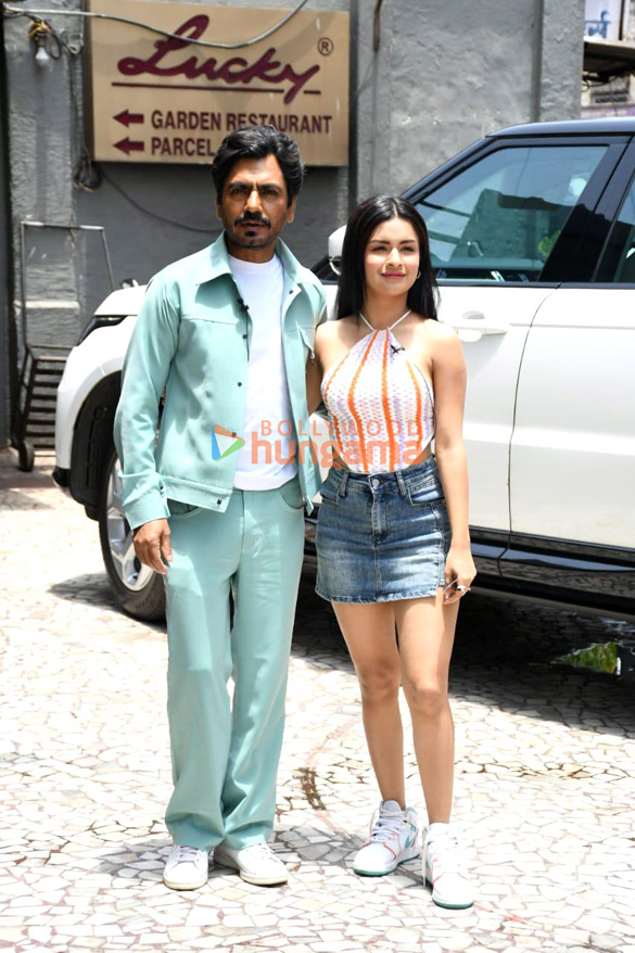 Photos Nawazuddin Siddiqui and Avneet Kaur spotted at Lucky restaurant ...