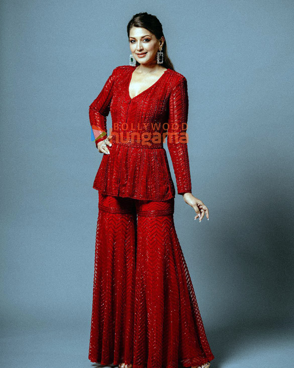 Sonali Bendre Photos Images Hd Wallpapers Sonali Bendre Hd Images Photos Bollywood Hungama