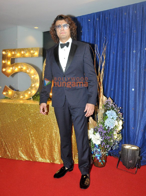 Photos: Celebs snapped at Sonu Nigam’s 50th birthday celebrations at ...