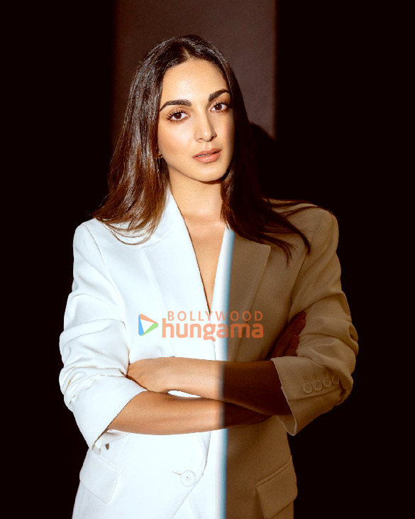 Kiara Advani Photos, Images, HD Wallpapers, Kiara Advani HD Images ...