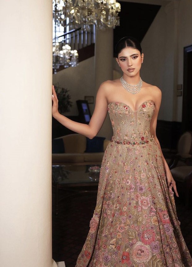 Medha Rana sparkles in Tarun Tahiliani’s shimmery lehenga : Bollywood ...
