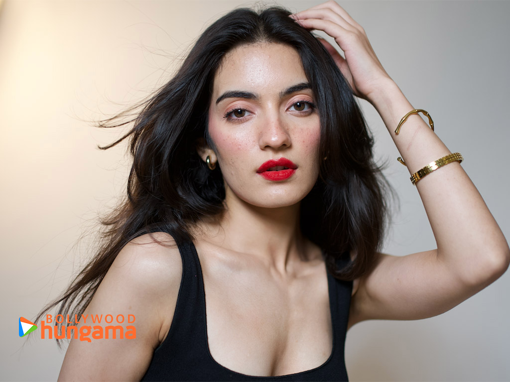 Pratibha Ranta Wallpapers | pratibha-ranta-4-2 - Bollywood Hungama