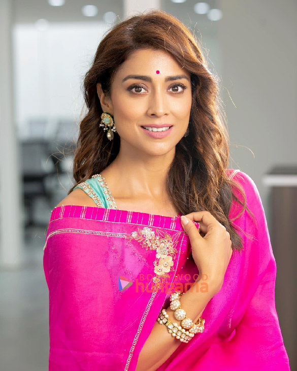 Shriya Saran Photos, Images, HD Wallpapers, Shriya Saran HD Images ...