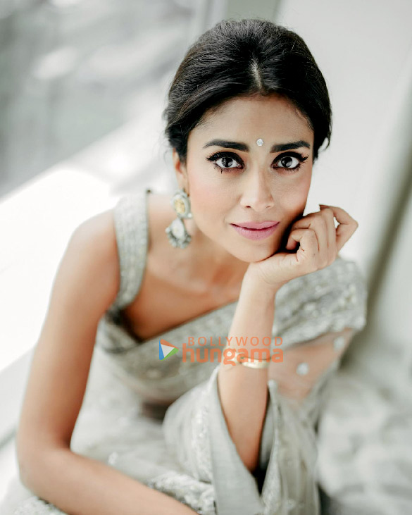 Shriya Saran Photos, Images, HD Wallpapers, Shriya Saran HD Images ...