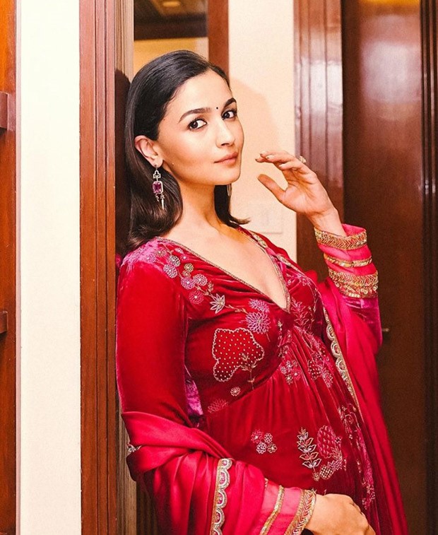 Alia Bhatt’s gorgeous ethnic ensemble, a red velvet salwar suit ...