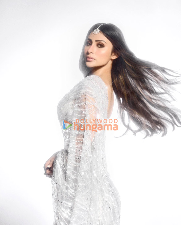 Mouni Roy Photos, Images, HD Wallpapers, Mouni Roy HD Images, Photos ...
