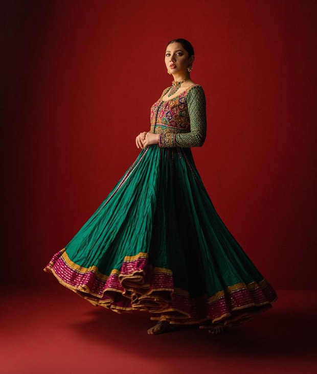 Mahira Khan mesmerizes as the muse for designer Umar Sayeed, gracefully ...